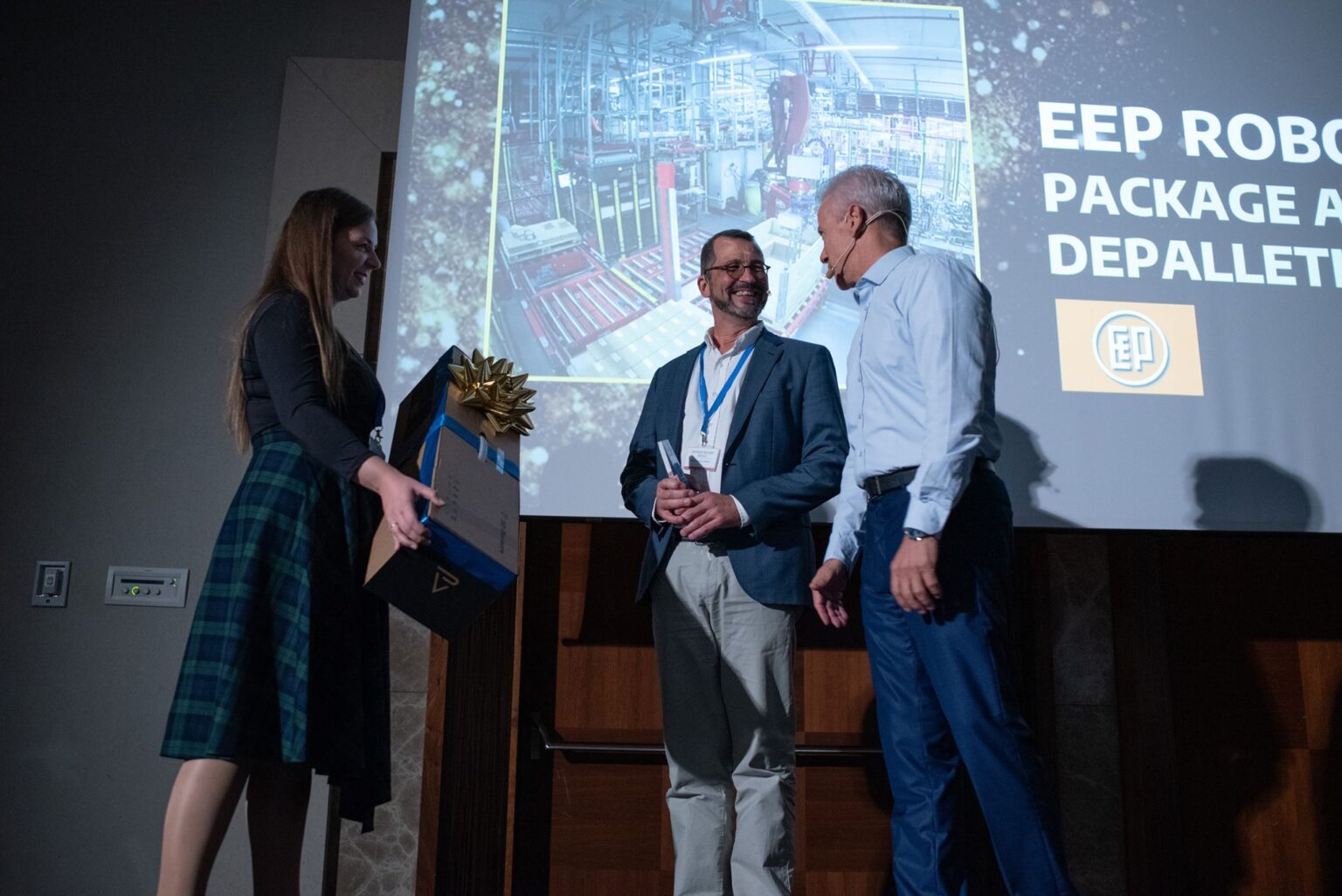 EEP-Robotics gewinnt den Best Solution of the Year Award 2024! - EEP ...